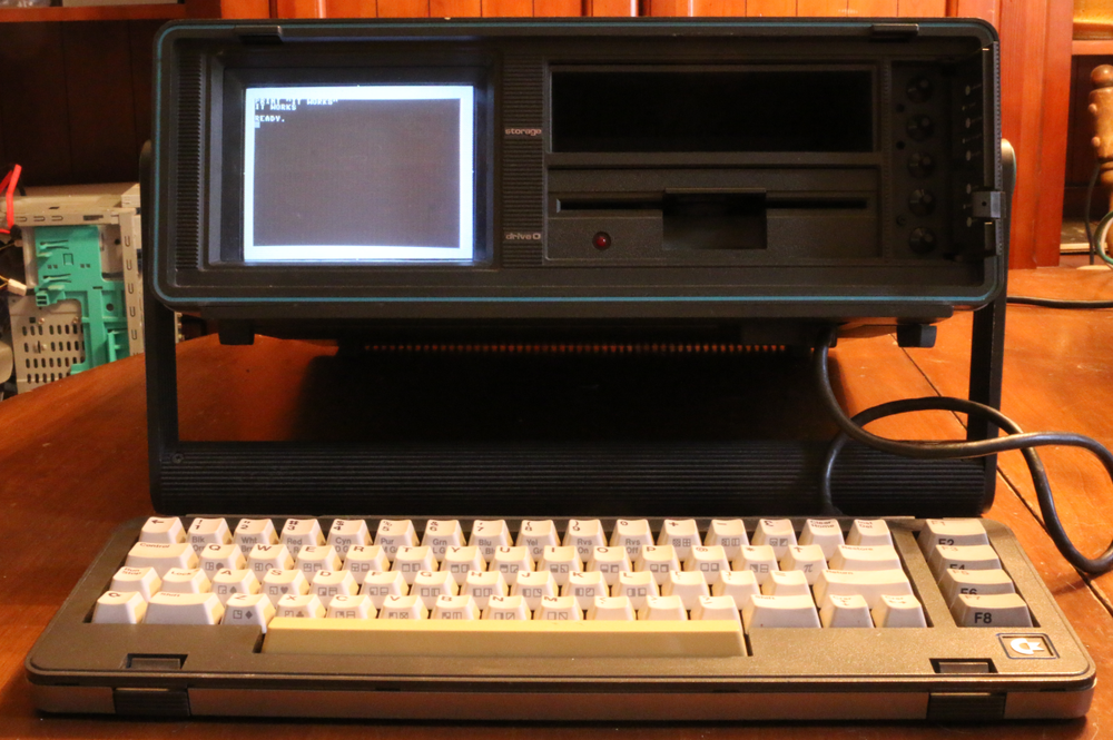 Commodore SX-64 SN GA1024528 - TheRetroWagon